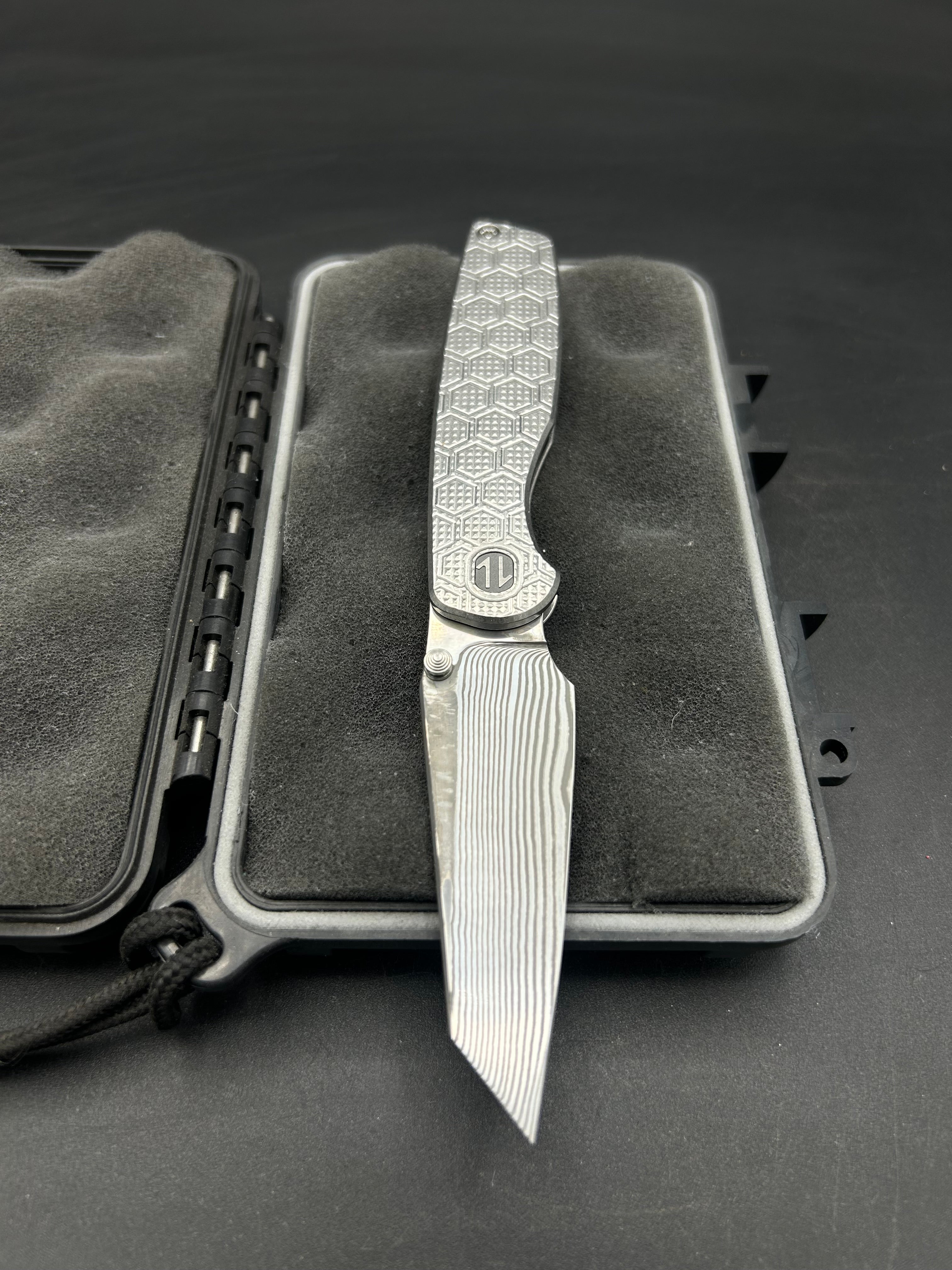 Cortex Mini Archive – Brown Knives