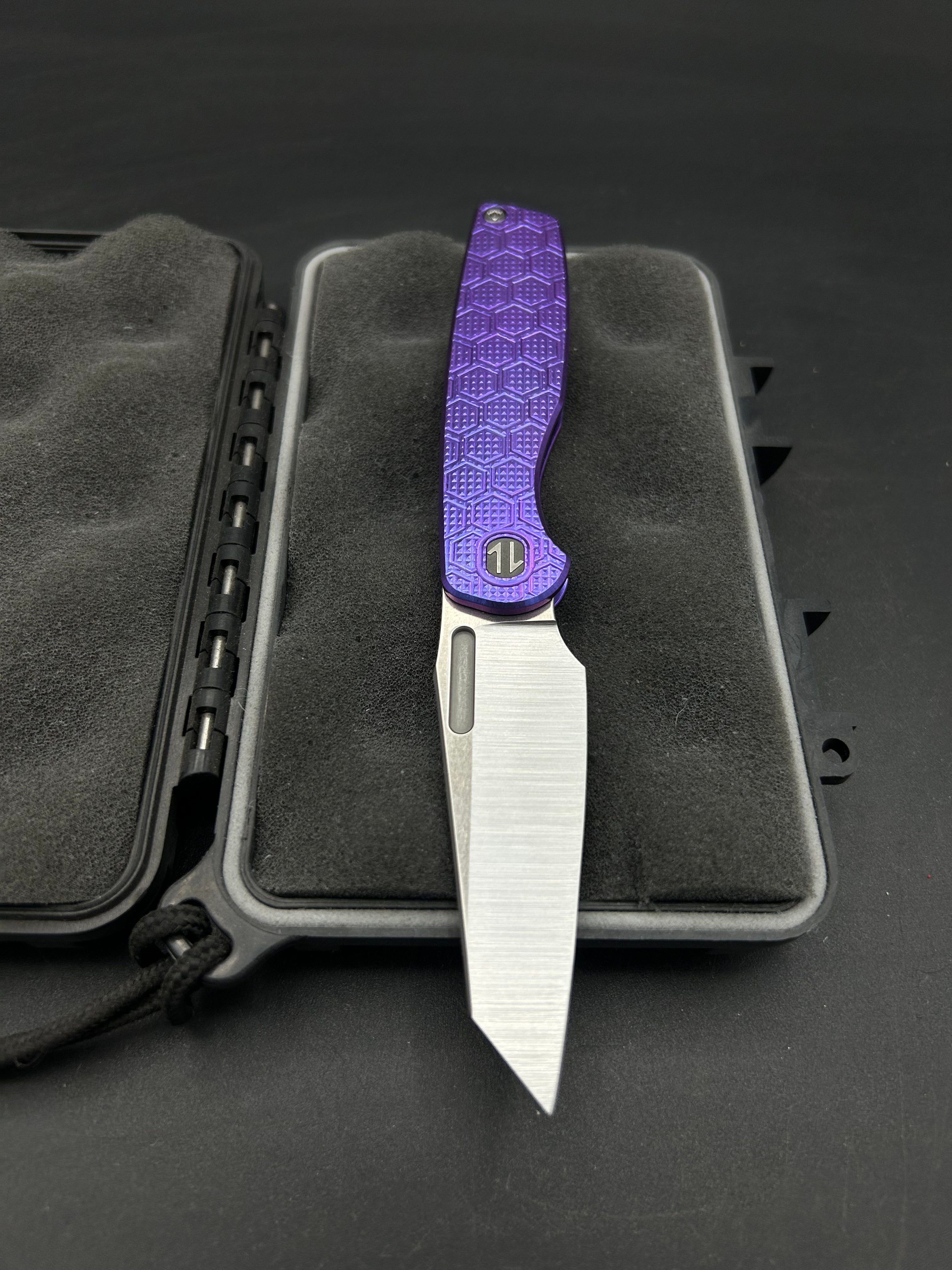 Cortex Mini #080 – Brown Knives